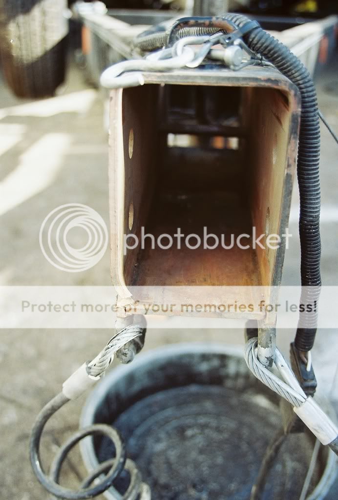 Trailer manufacturer's defect.