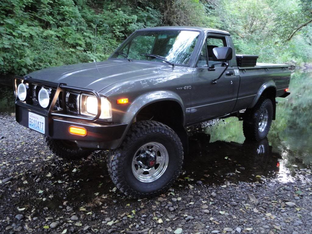 1983 Toyota 4x4 SR5 Long Bed Pickup Hilux 22R | XR1200 Owners Group